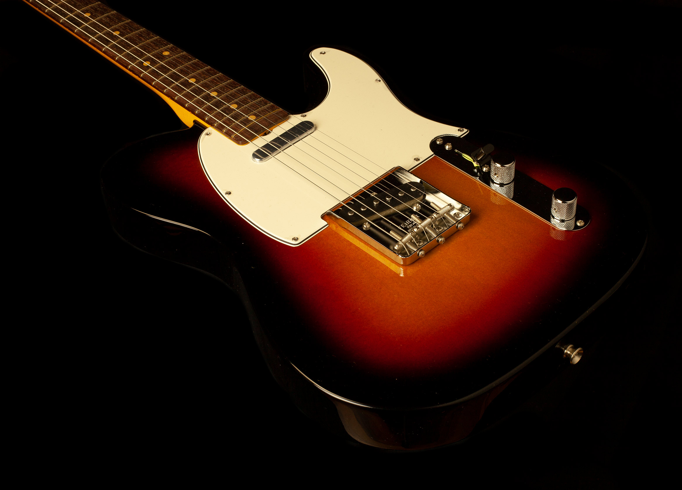Fender Telecaster American Vintage II 1963 3-Color Sunburst - Gitarren ...
